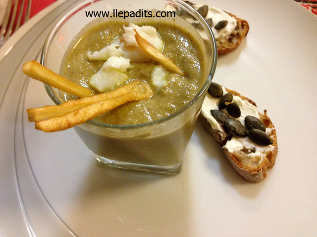 Gotet aperitiu amb crema de carxofa, xirivia i ou | Llepadits